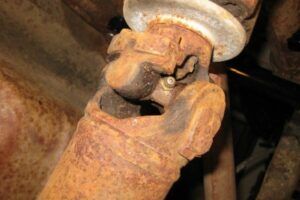 Grease Fitting Repair 101: Everything You Need to Know
