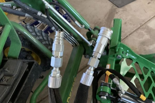 Stuck Hydraulic Quick Coupler? Here’s What to Do Next!