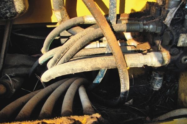 Hydraulic Hose Cleaning and Maintenance Methods